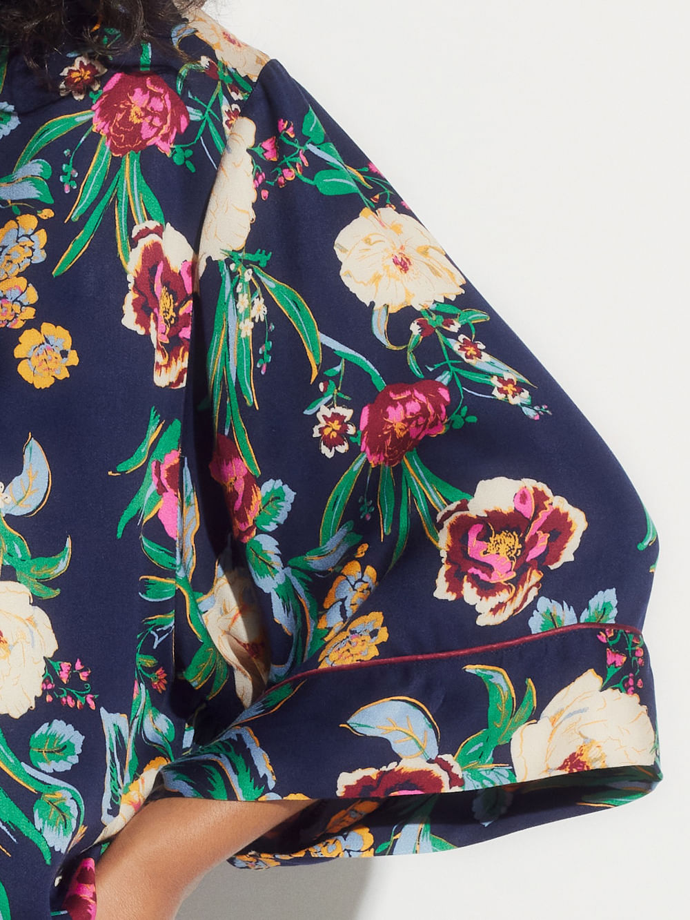 Robe Curto Manga Longa Viscose Tokyo FLORAL ESTAMPADO - Loungerie